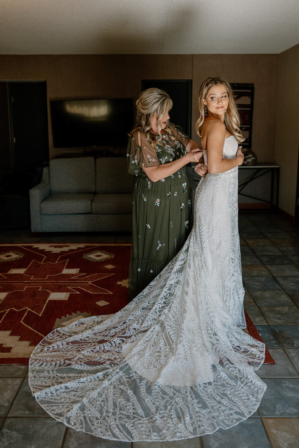 Stunning Garden Poco Diablo Resort Wedding, Sedona Arizona - Kali M Photos